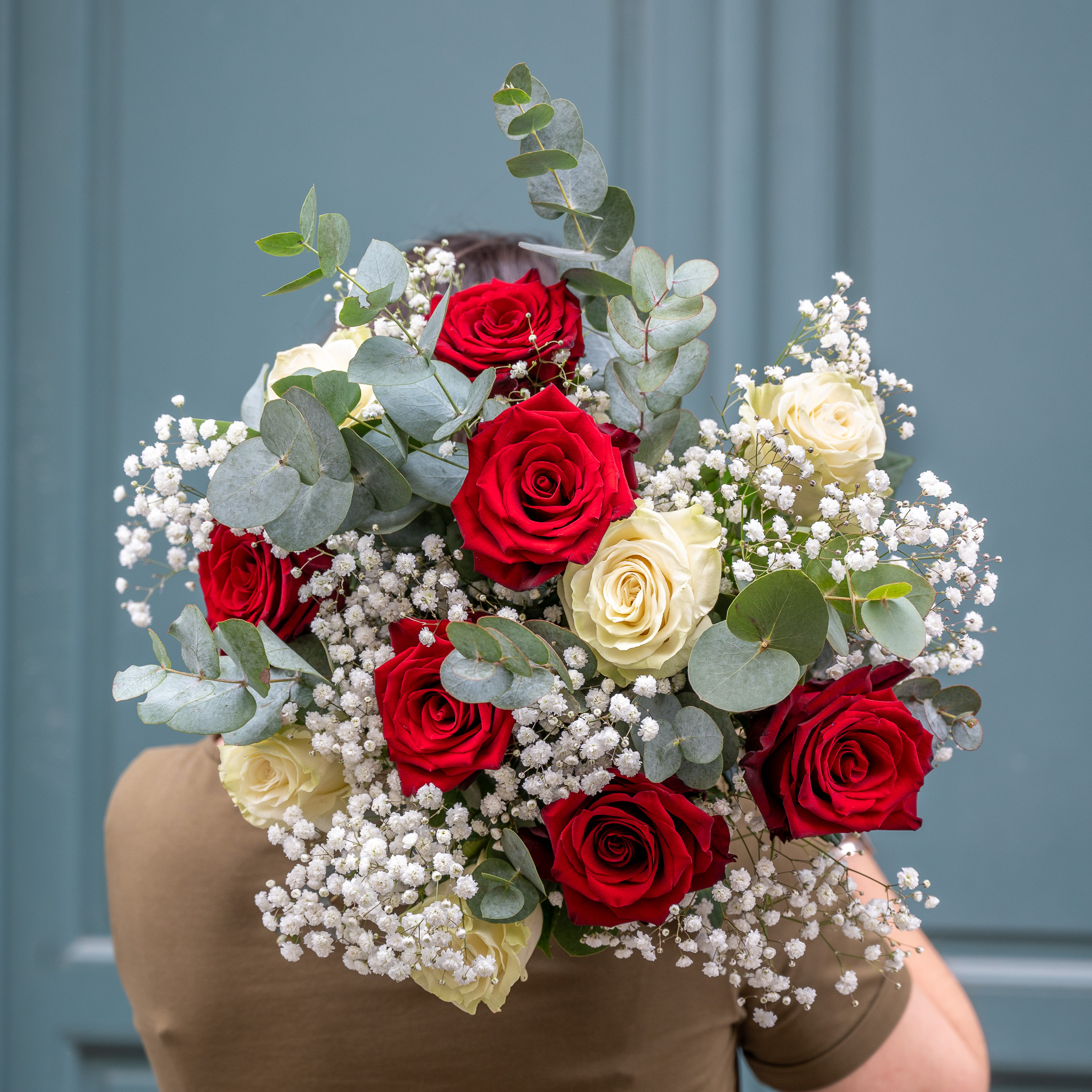 Bouquet "Intemporel" roses rouges et blanches - Atelier Lavarenne